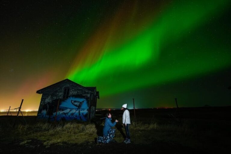 Reykjavik: Northern Lights Tour with Private Photographer - Transportation, Duration, and Group Size