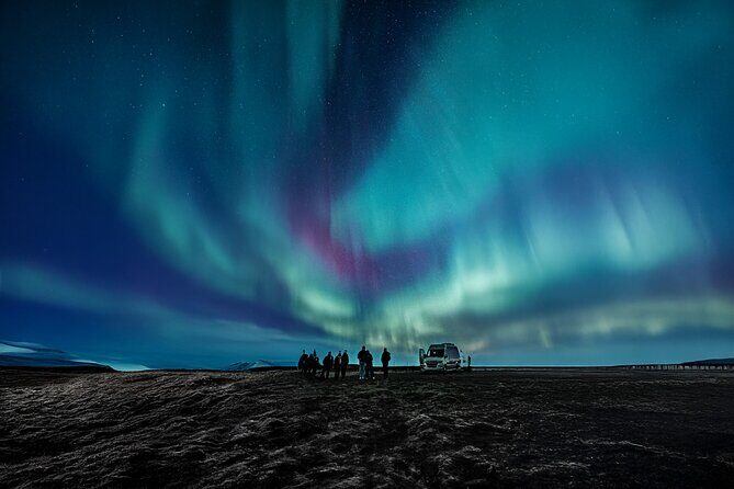 Reykjavik Northern Lights Tour with Professional Photographer - The Itinerary Breakdown