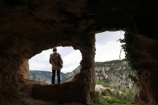 Rocky necropolis of Pantalica half-day walking tour - What You’ll Experience