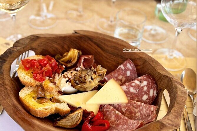 Romantic Dinner and Wine Tasting in San Gimignano Winery - Who Would Love This Experience?