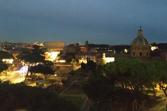 Rome by Night: 2hr Guided Walking Tour - The Experience of the Guide