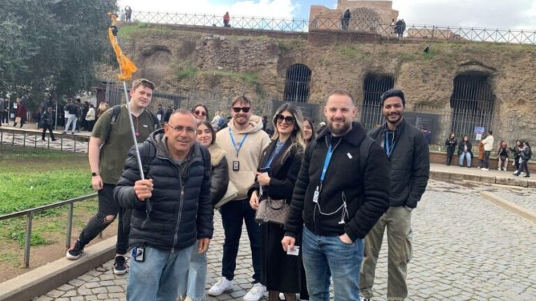 Rome: Colosseum Guided Tour with Roman Forum & Palatine Hill - Why This Tour Might Be Perfect for You