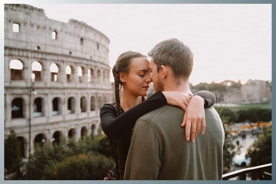 Rome: Couple Photoshoot  Iconic & Romantic - What to Expect on the Day