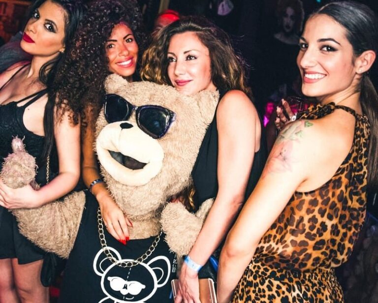 Rome: Guided Bar Crawl in Trastevere - Authenticity and Traveler Insights