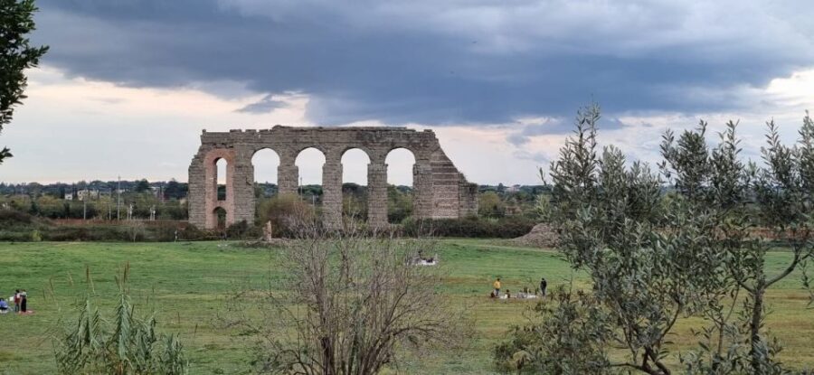 Rome: Mini hike to the ancient Parco degli Acquedotti - Discovering Rome’s Past on Foot