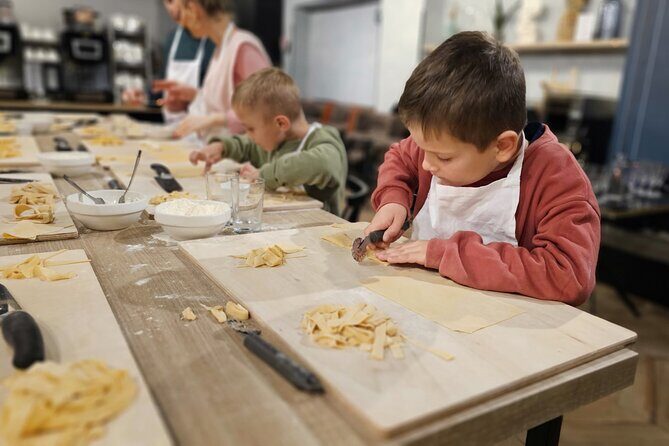 Rome: Pasta Fettuccine Ravioli and Tiramisu Cooking Class - Who Is This Tour Best For?