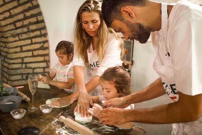 Rome: Pizza and Tiramisu Cooking Class near the Colosseum - Why This Cooking Class Deserves a Spot on Your Rome Itinerary