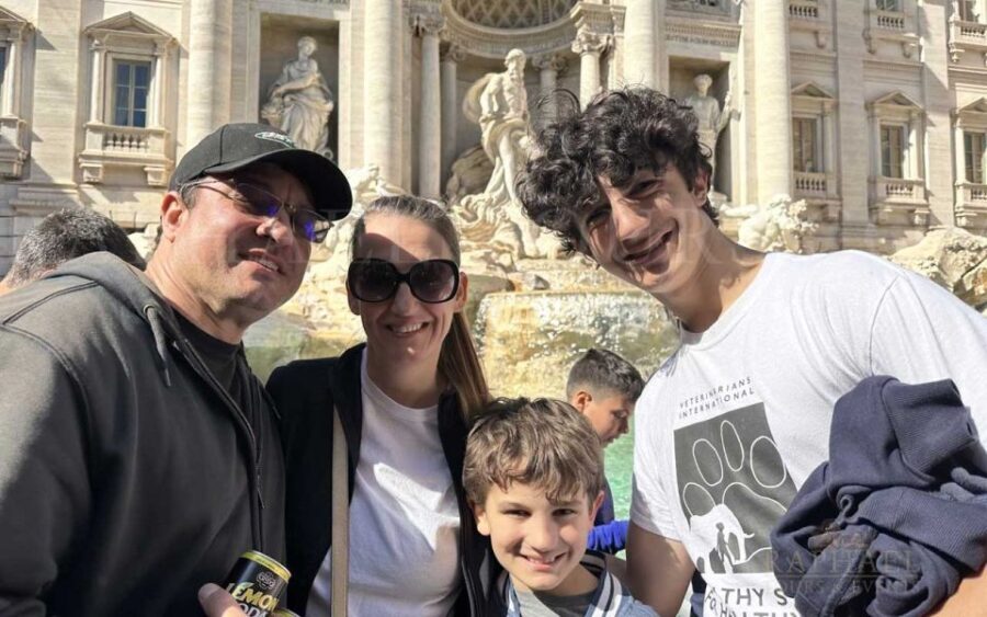 Rome: Treasure Hunt for Kids and Families Trevi and Pantheon - A Closer Look at the Treasure Hunt Experience