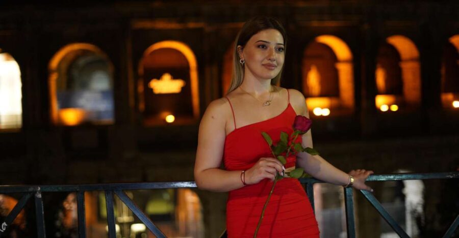 Rome: Vespa Scooter Night Tour with Pro Photographer service - Practical Tips for Your Night Ride