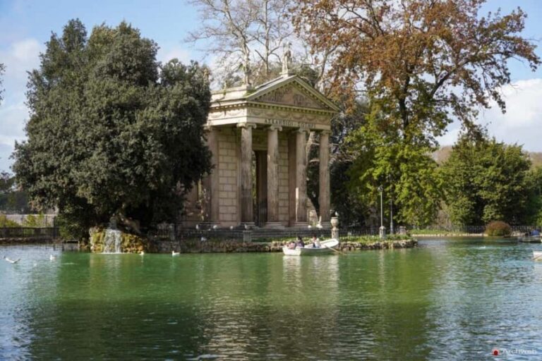 ROME: Villa Borghese Lake tour by boat with independent rowing + aperitif - The Details of the Villa Borghese Lake Tour