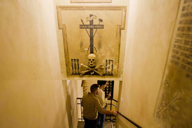 Rome's Dark Side: Ghosts, Scandals and Crypts - Small Group Tour - What Makes This Tour Stand Out?
