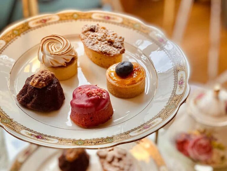 Rouen: French-style tea time at Dame Cakes - What to Expect on Your Tea Time