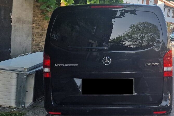 Round Trip Taxi Transfer - Luton Airport To & From London - What Makes This Transfer Stand Out?