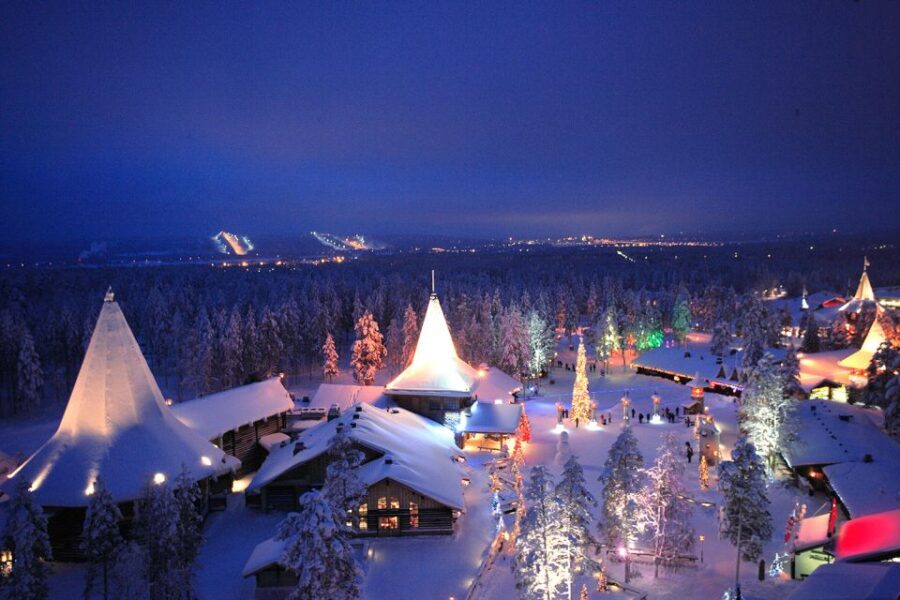 Rovaniemi: Santa Claus Village Visit with Hotel Pickup - Who Will Love This Tour?