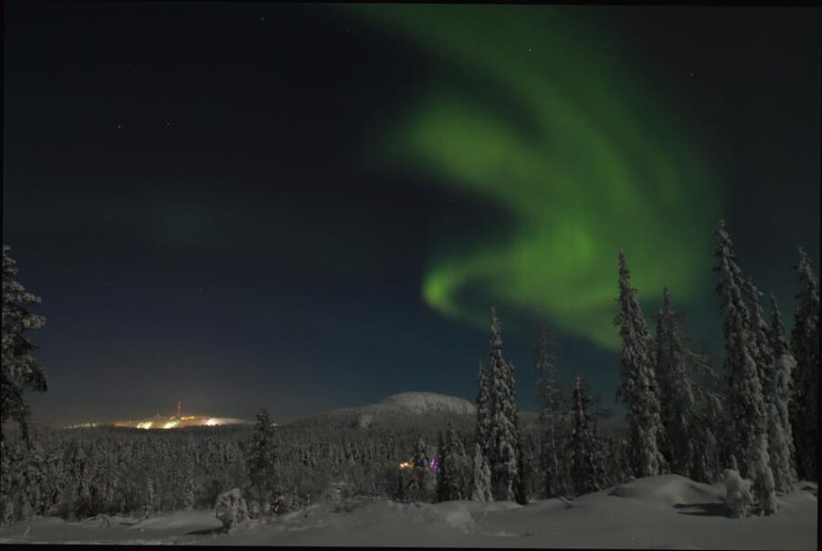 Ruka: Searching for the northern lights with snowshoes - The Value of This Arctic Snowshoe Tour