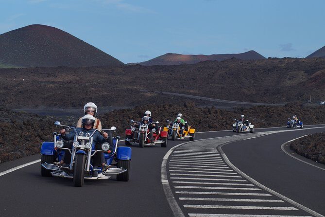 Ruta guiada de 3 horas en TRIKE - Riding Experience and Group Dynamics
