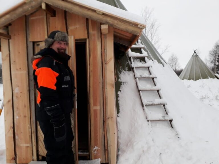 Saariselkä: Ice Fishing Tour to Lake Inari, reindeers& lunch - Who Will Love This Tour?