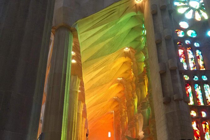 Sagrada Familia Skip-the-Line Private Tour with Guide - Considerations Before Booking