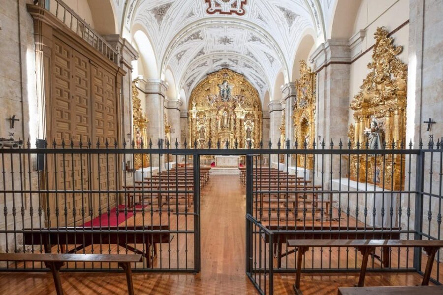 Salamanca: Convent of Las Claras with Free Audioguide - Who Should Consider This Tour?