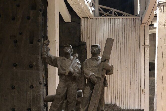 Salt Mine Wieliczka Guided Tour from Kraków with Hotel Pick up - How the Tour is Structured