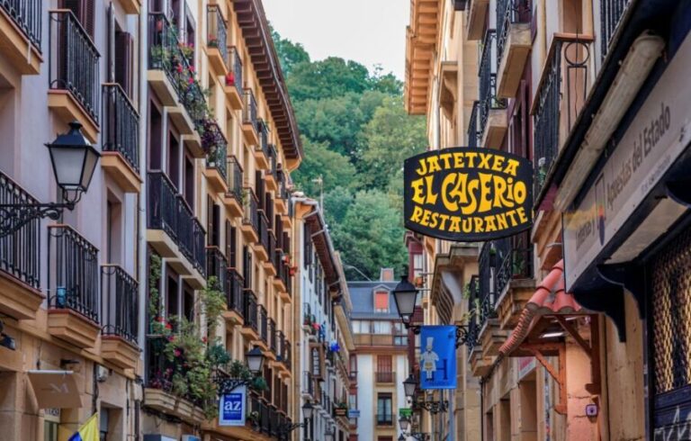 San Sebastian: City Highlights Guided Walking Tour - What to Expect from the Tour Experience