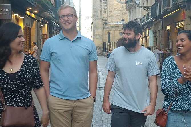 San Sebastián Food & History Tour: Dinner with a Local Twist - Who Will Love This Tour?