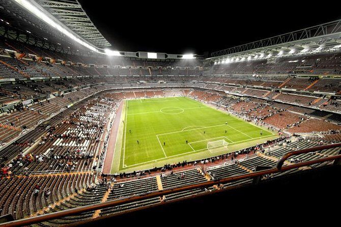 Santiago Bernabéu Stadium Admission Ticket - The Limitations and Construction Impact