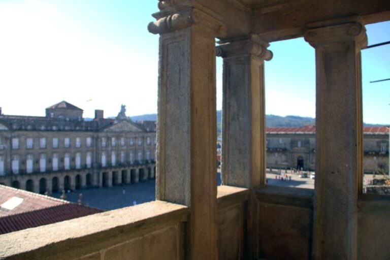 Santiago de Compostela: Cathedral & Museum Private Tour - A Closer Look at the Itinerary and Experience