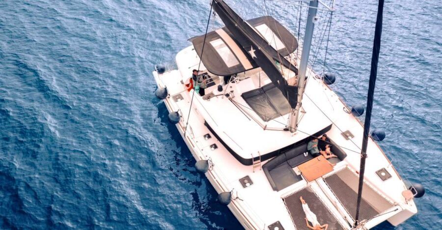 Santorini: Catamaran Cruise with Lunch, Drinks, & Oia Visit - FAQs