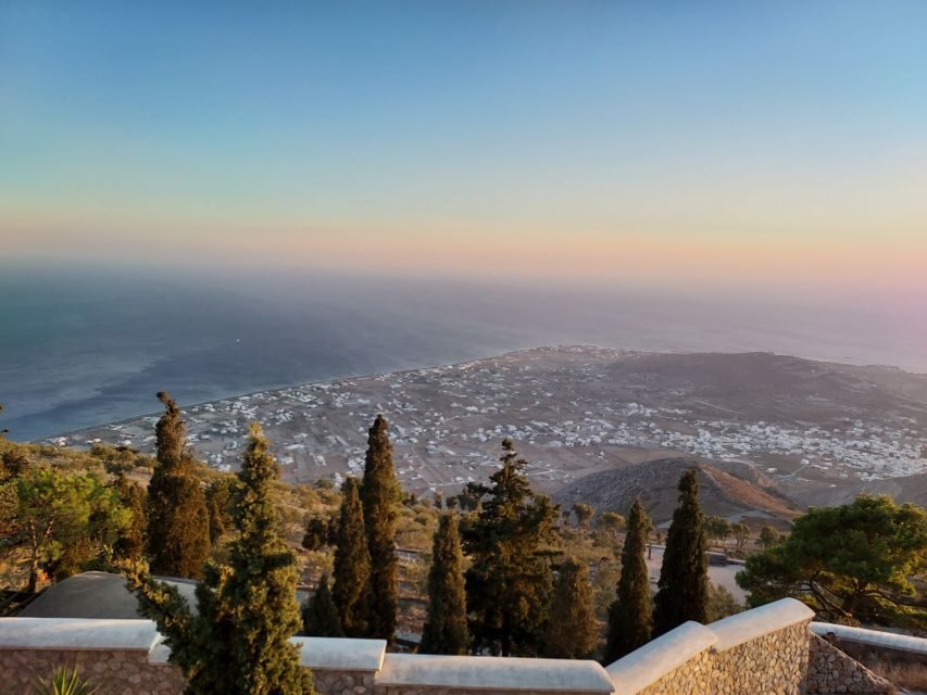 Santorini: Lost Atlantis, Beaches & Wine Tasting Tour - What Makes This Tour Stand Out