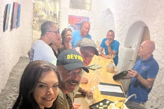 Santorini Private 5-Hour Tour with Local Guide & Sunset in Oia - Price and Value Analysis