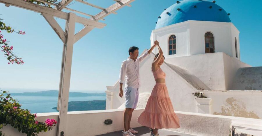 Santorini Private Photoshoot - Who Will Love This Tour?