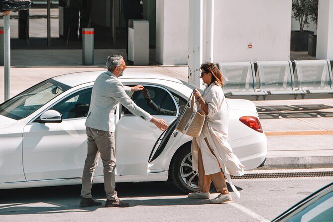 Santorini, Private Transfer with Luxury Airconditioned Vehicle - Booking and Confirming Your Ride