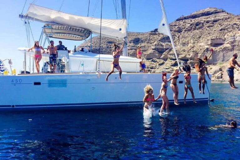Santorini:All-inclusive Catamaran Cruise with Thirassia Stop - An In-Depth Look at the Santorini Catamaran Experience