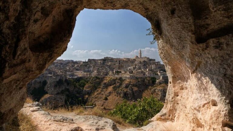Sassi di Matera: Walking Tour with Local Guide - The Itinerary and Starting Point