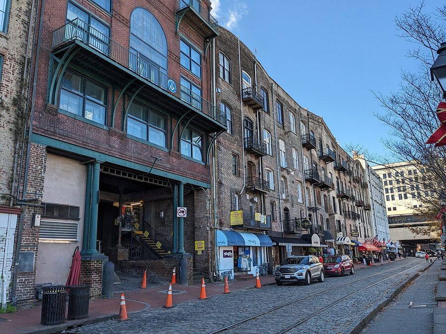 Buildings facing River Street including the Savannah Cotton Exchange