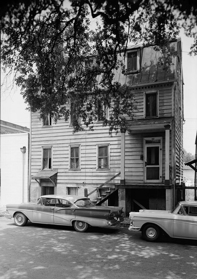 Hampton Lillibridge House 507 East Julian Street Savannah historic