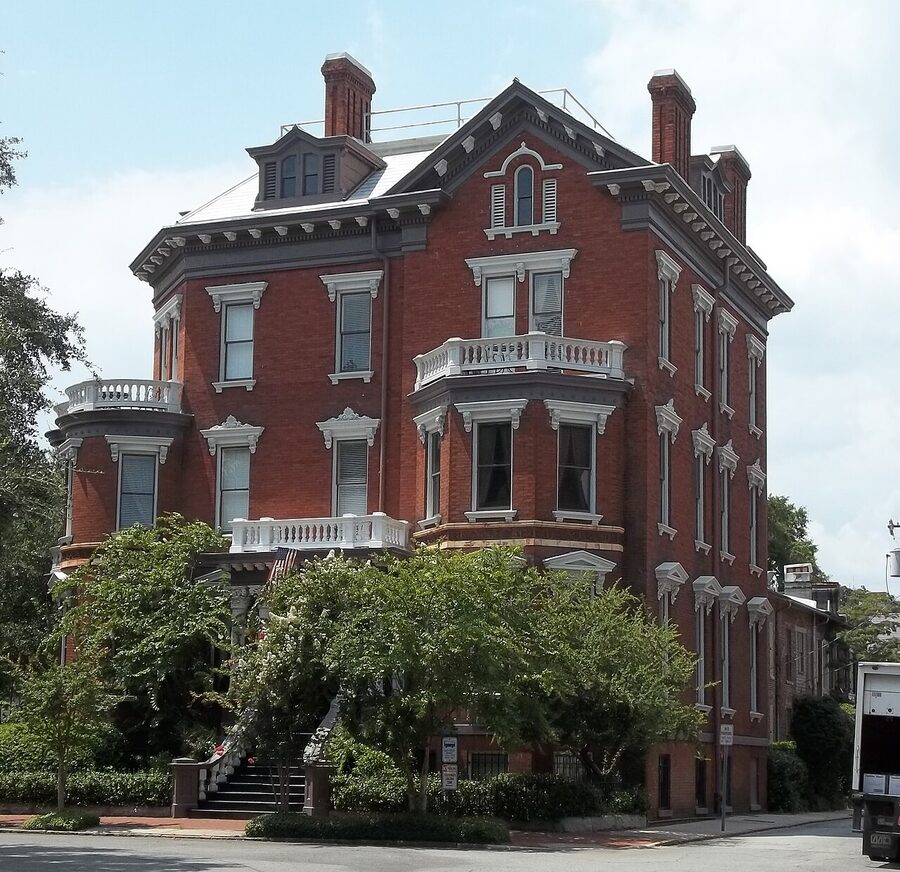 Kehoe House on Columbia Square Savannah historic inn