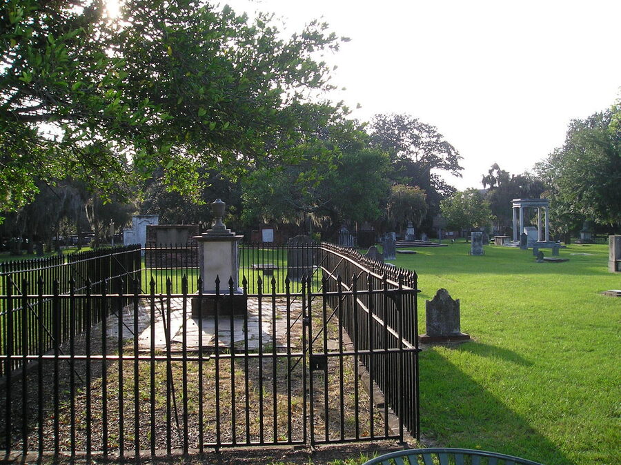 Colonial Park Cemetery headstones in Savannah Historic District