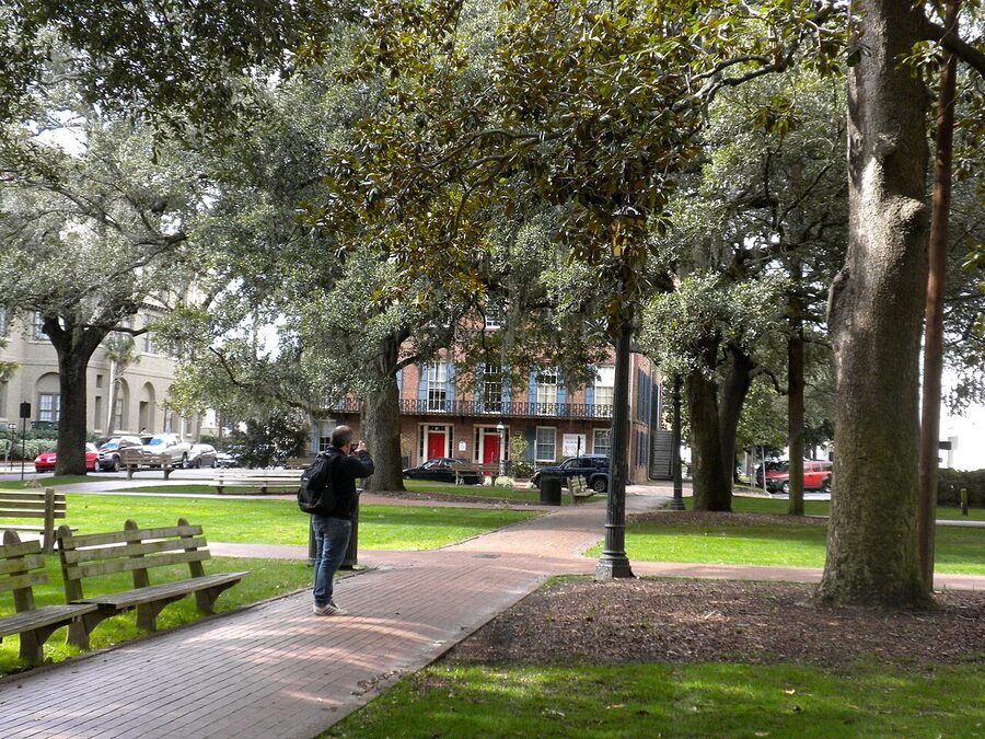 Johnson Square in Savannah Georgia with Nathanael Greene monument