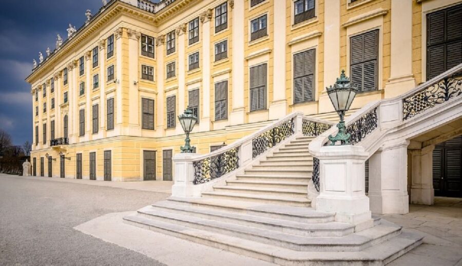 Schönbrunn Grand Tour : Private Skip-the-Line Walking Tour - Why the Tour Works Well