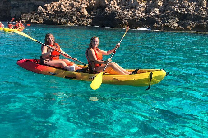 Sea Caves Kayak Tour in Mallorca - The Group Size and Tour Logistics