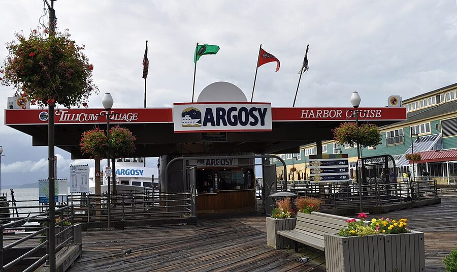 Argosy Cruises ticket office between Pier 55 and Pier 56 on the Seattle waterfront