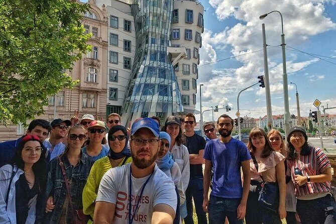 Second World War & Communism (Tip-based 3 hour tour) - Old Town Square: The Prague Uprising & Post-War Beginnings