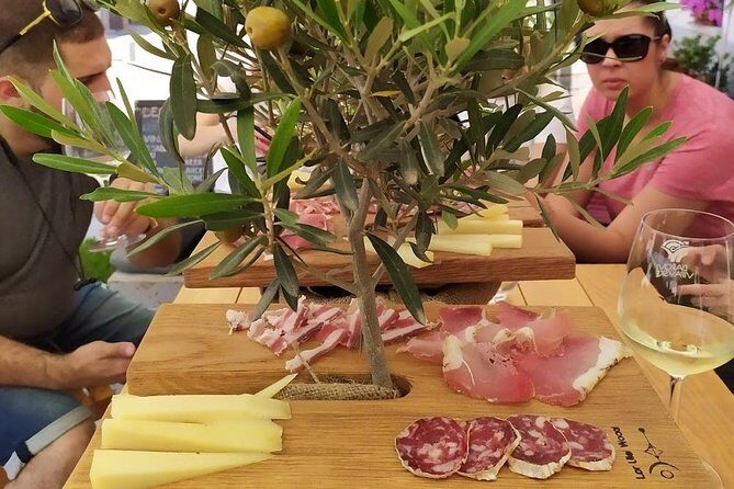 Secret vineyards E-bike tour - What the Tour Involves: A Deep Dive