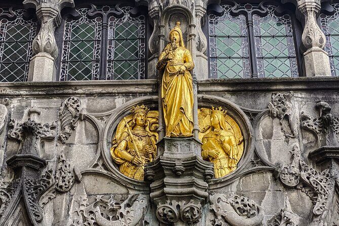 Secrets of Bruges: Walking Tour With a Chocolate and Waffle Bite - Practical Tips for the Tour