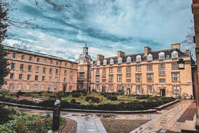 Secrets of Kings College Cambridge, Hawking, Darwin, Newton - FAQ
