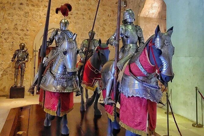 Segovia and Pedraza: from the Roman Empire to Middle Ages from Madrid - Deep Dive into the Highlights