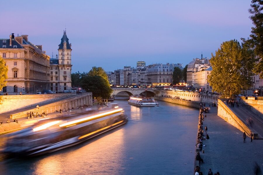 Historic bridge on the Seine in Paris at night