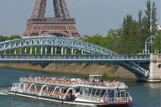 Seine River Cruise flexible ticket with Audio in Paris - 1 Hour - The Experience from a Traveler’s Perspective